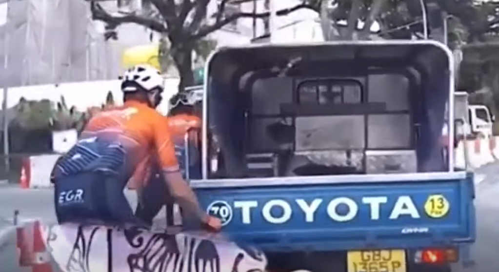 Lorry turns left hits into cyclists who hit lorry back