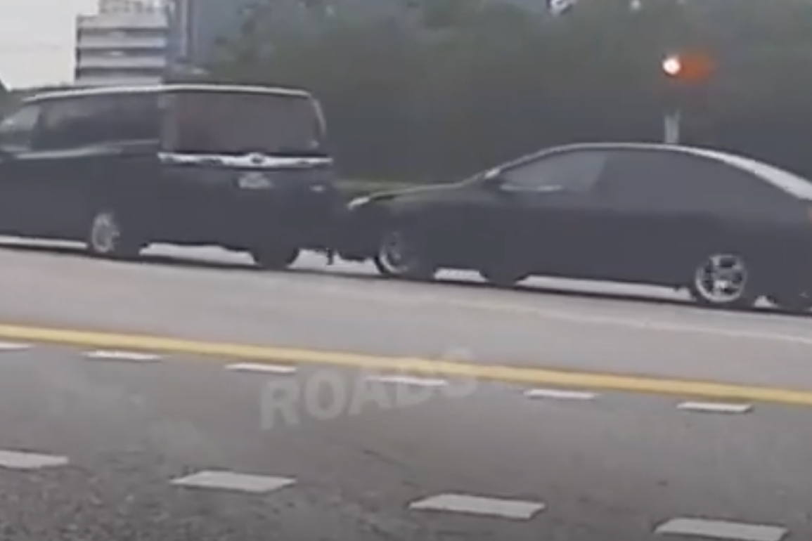 Accident while making right turn